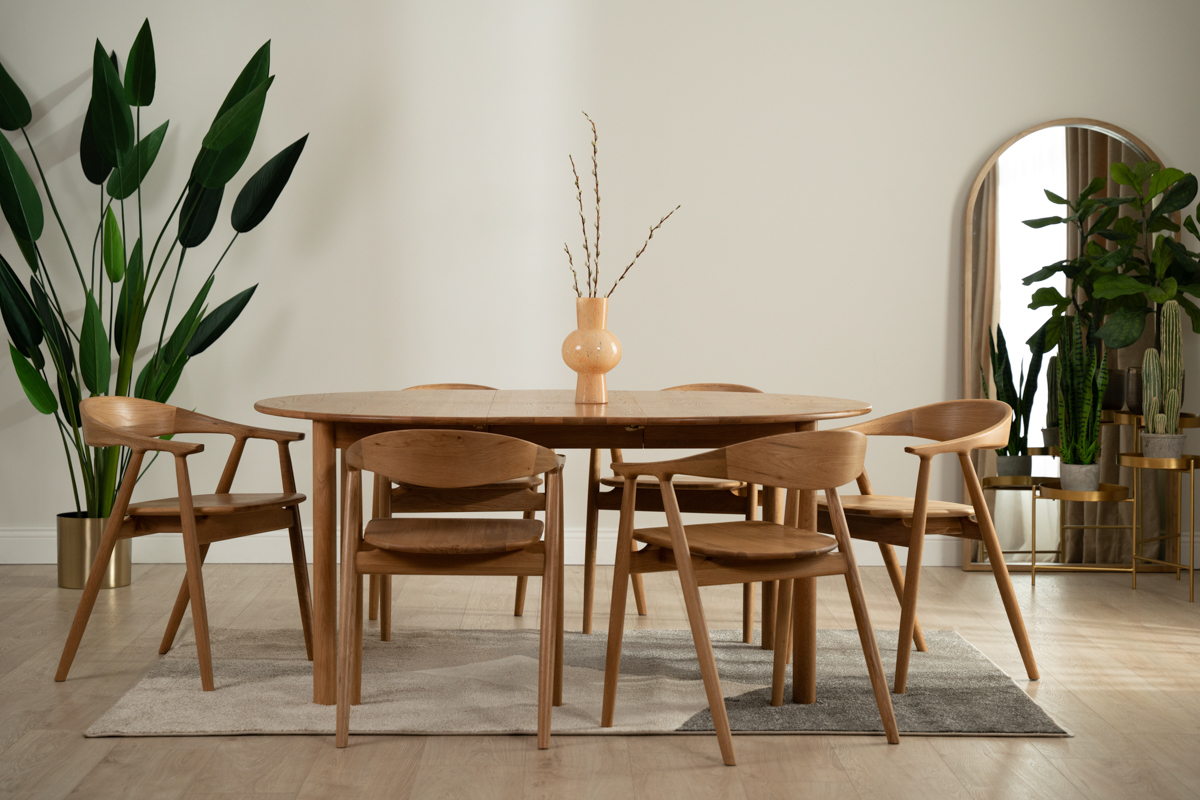 Lucia Oak Round Extendable Dining Table 1.3m - Michael Murphy Home ...