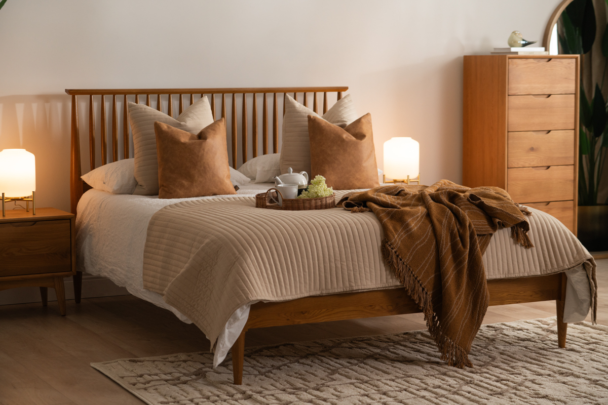 Charlie Oak Double 4'6 Bed Frame - Michael Murphy Home Furnishing